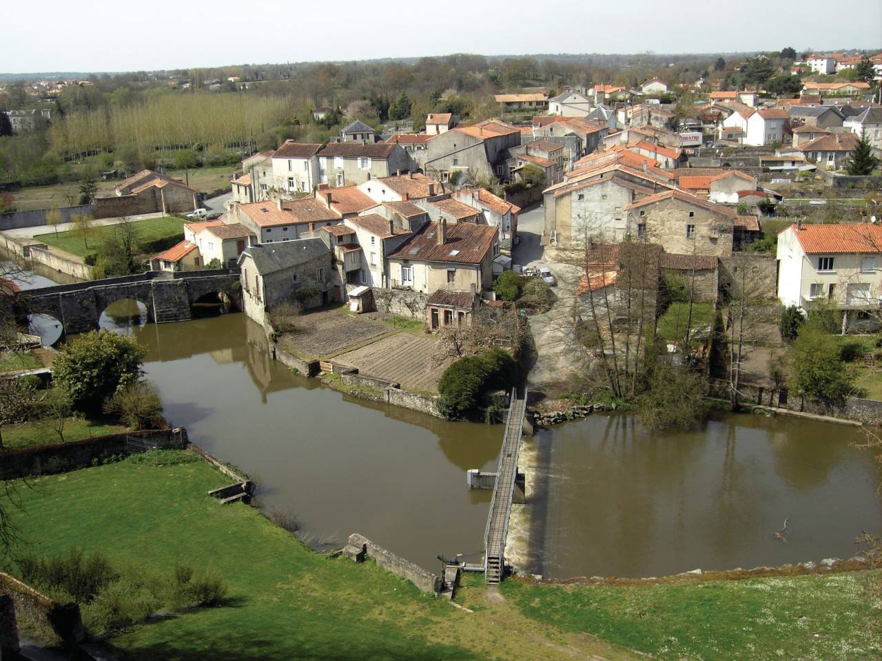 Parthenay - Guide de voyage & touristique à Parthenay - Petit Futé
